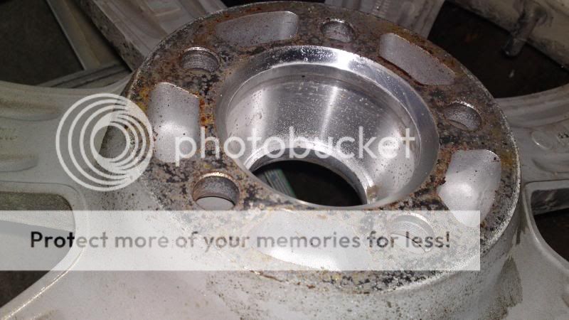 Trenger Hjelp: Borbet felger med Nylon senterring. Sitter dønn fast ...